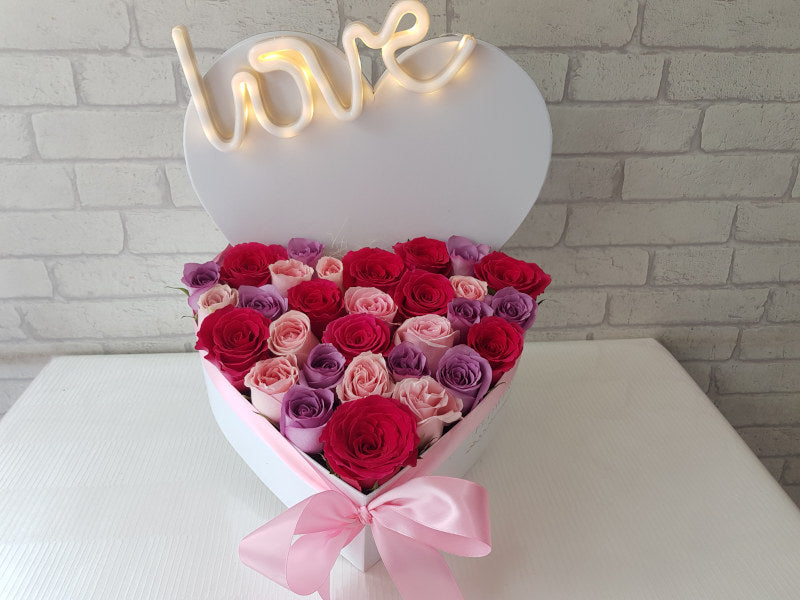 Shop Faithfulness Roses Flower Box - BT049 | PURE SEED