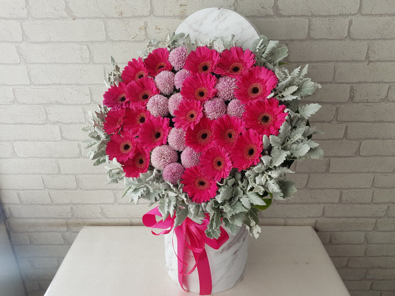 Shop Gerbera & Ping Pong Flower Box - BT092 | PURE SEED