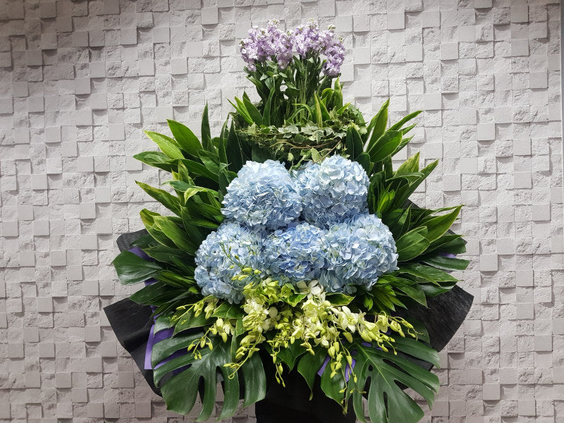 Shop Blue Memory Condolences Flower Stand - SY065 | PURE SEED